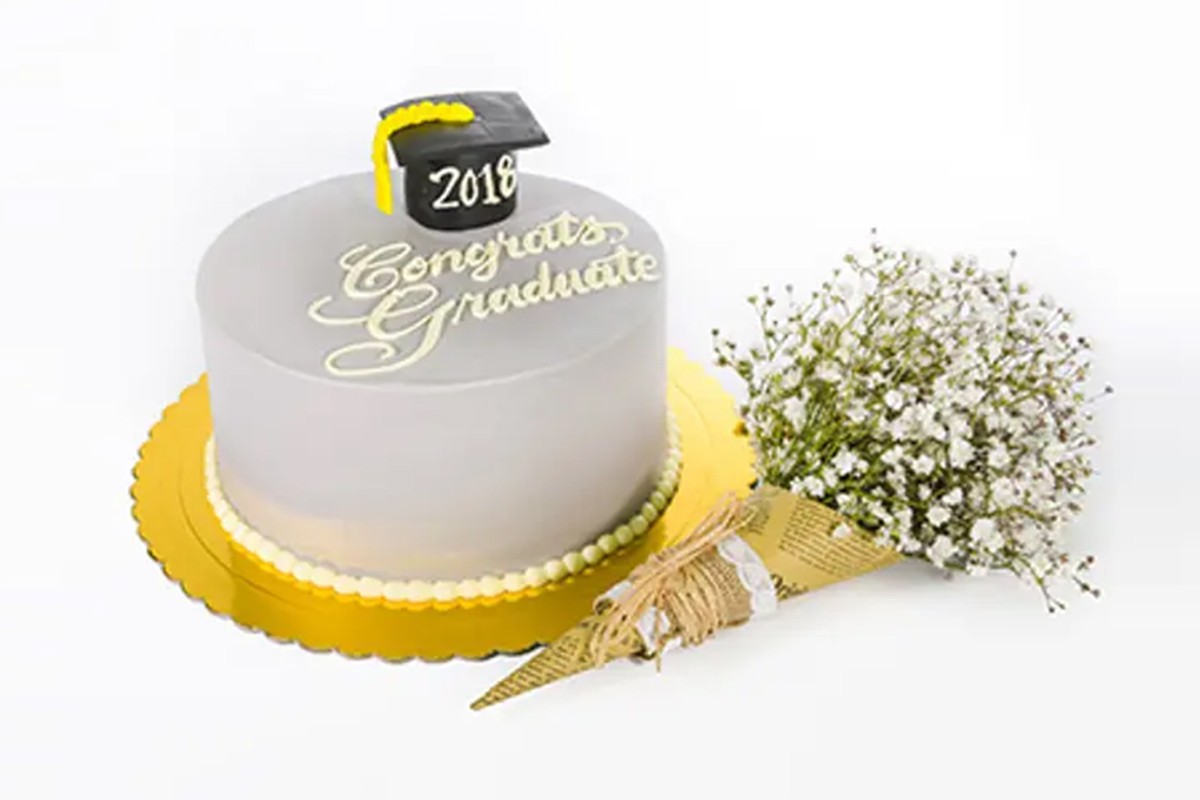 Graduation Celebration Cake